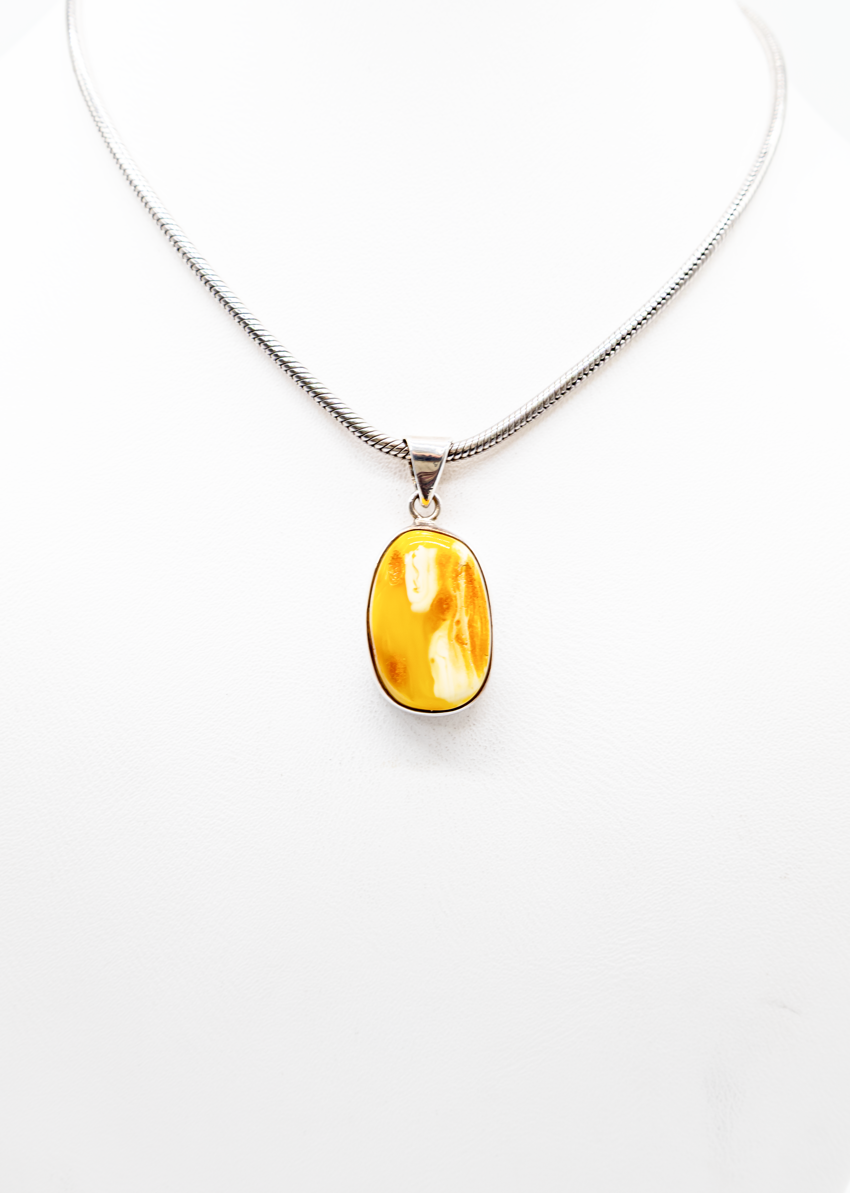 Orange Amber Pendant Oval Natural Stone Silver – BERNSTEIN RÜGEN